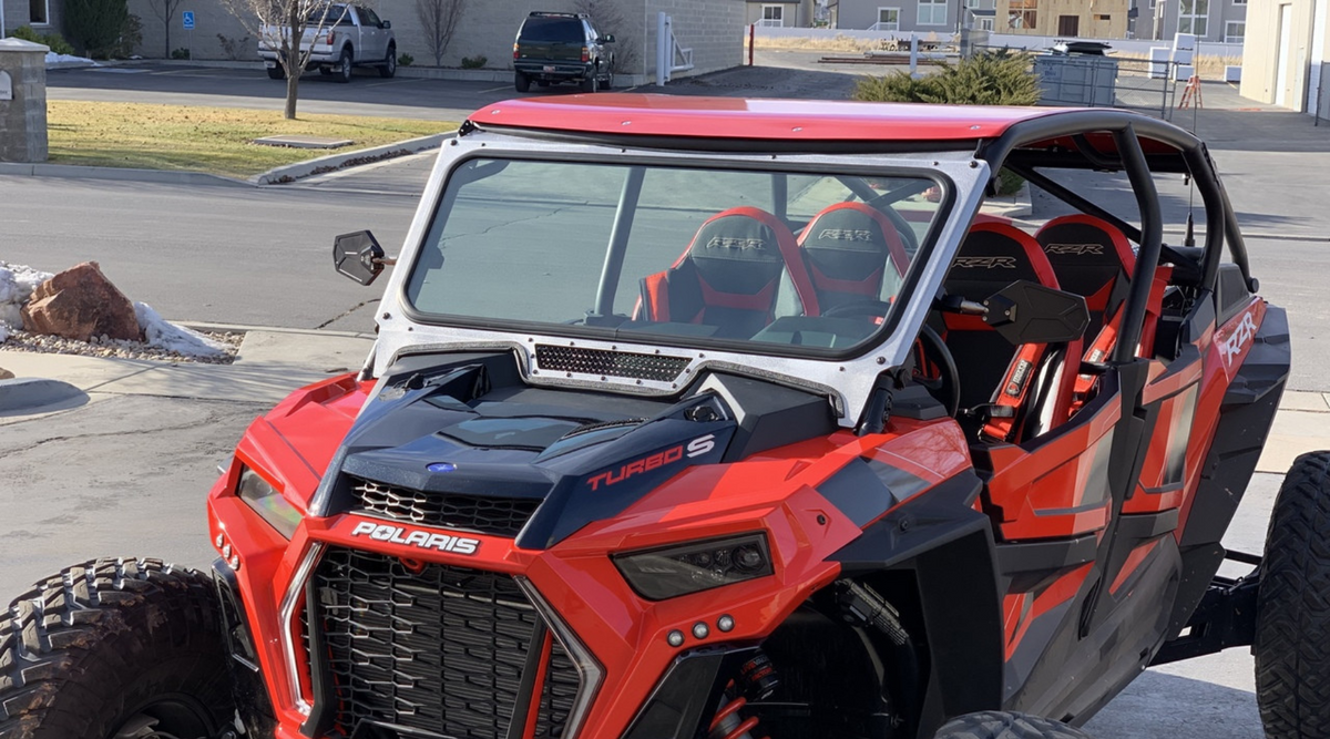 Keeping Your UTV Windshield in Top Shape: Tips and Tricks – R1 Industries